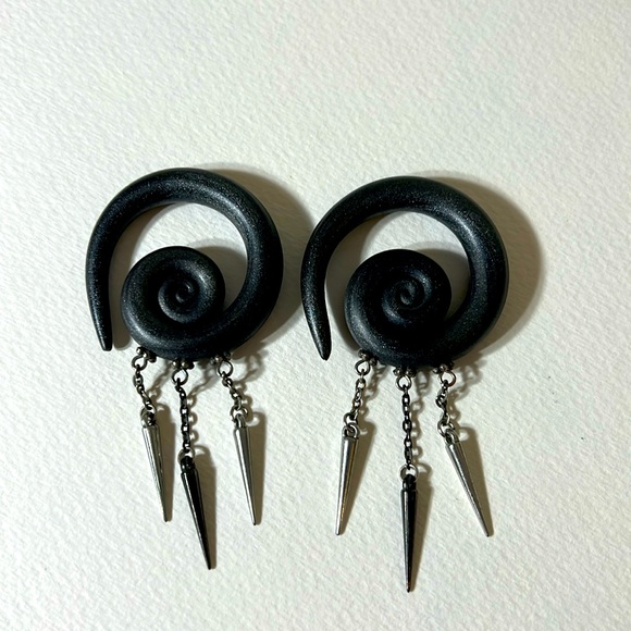 Jewelry | Taper Gauge Swirl Earing With Silver Spikes | Poshmark